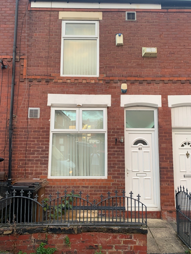 2 Bedroom Terraced House Farr Street Sk3 Property Search Strike
