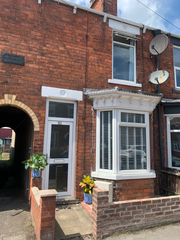 2 Bedroom Terraced House Beaver Road Hu17 Property Search Strike